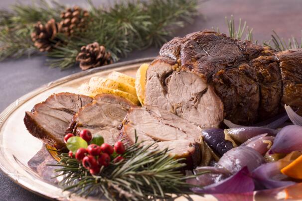 A Delicious Guide to the Perfect Christmas Pork Roast for the Holidays ...